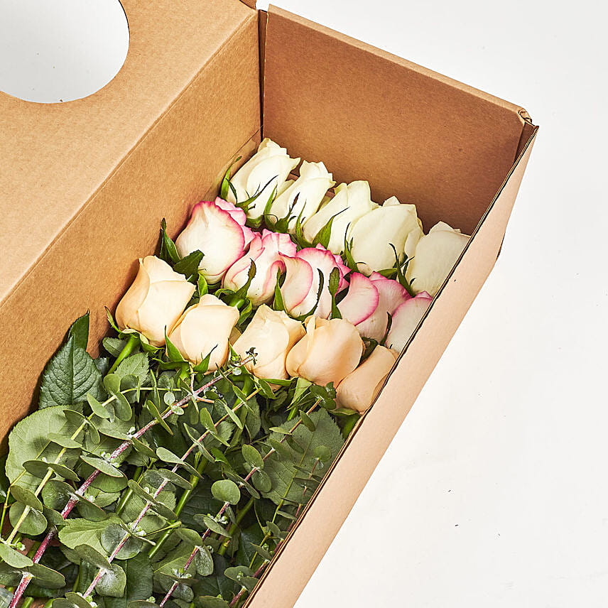Delightful Mixed Roses Box Delivery in Singapore - FNP SG