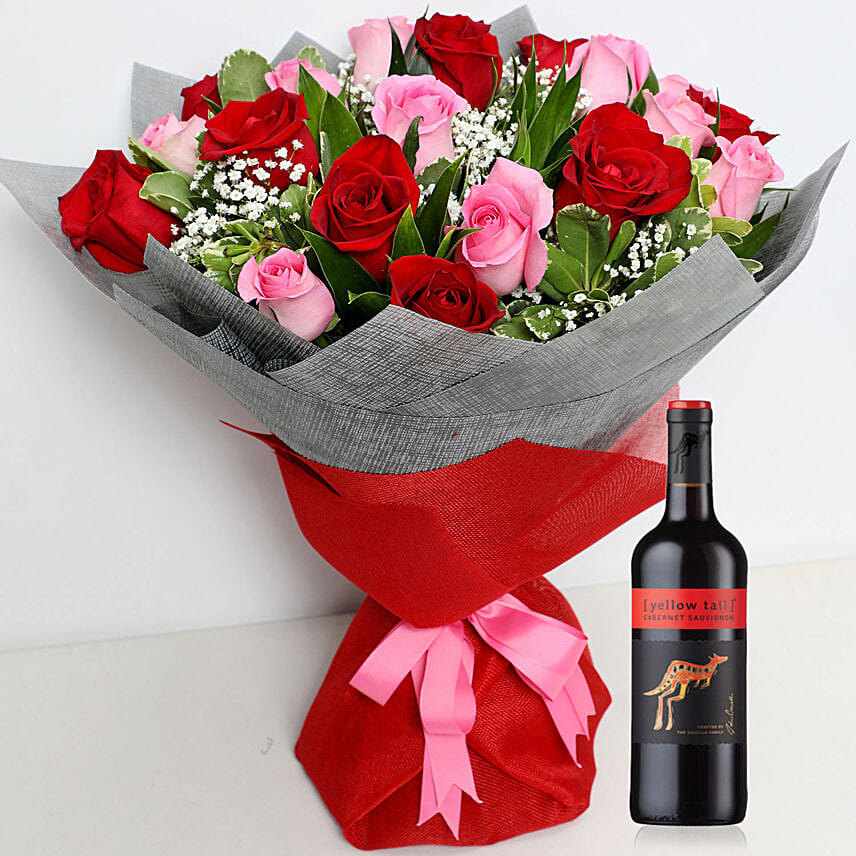 20 Red and Pink Roses Bunch With Yellow Tail Wine Delivery in Singapore ...