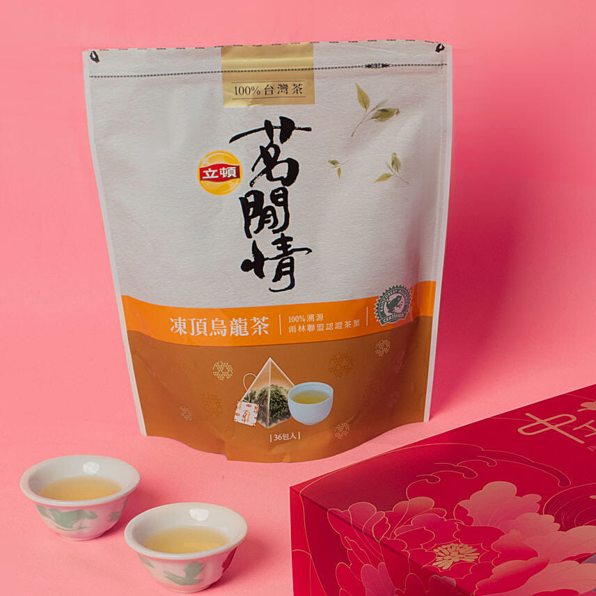Pure White Lotus Double Yolk Mooncakes And Lipton Tea Pack Delivery in ...
