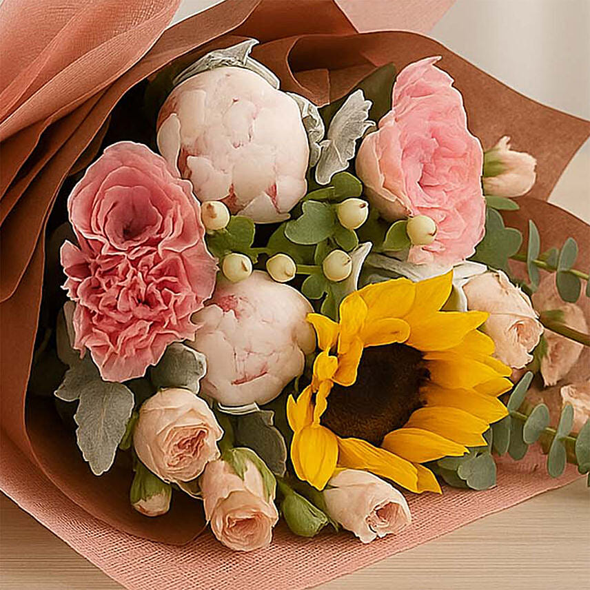 Mesmerising Mixed Flowers Bouquet Delivery in Singapore - FNP SG