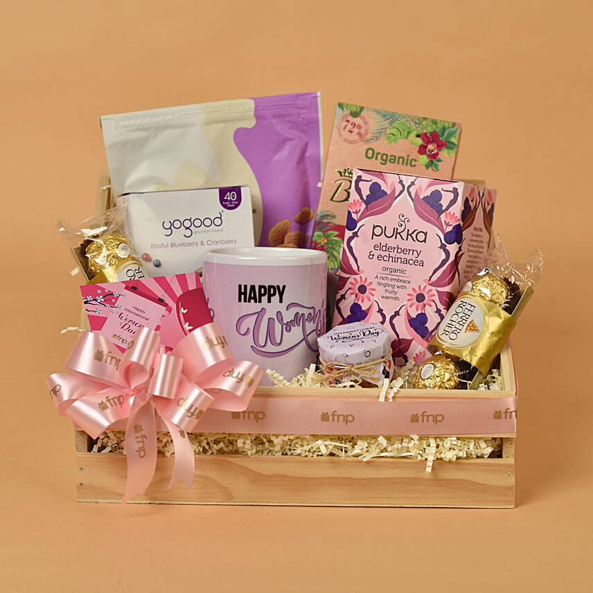Perfect Gift Hamper for Women's Day Delivery in Singapore - FNP SG