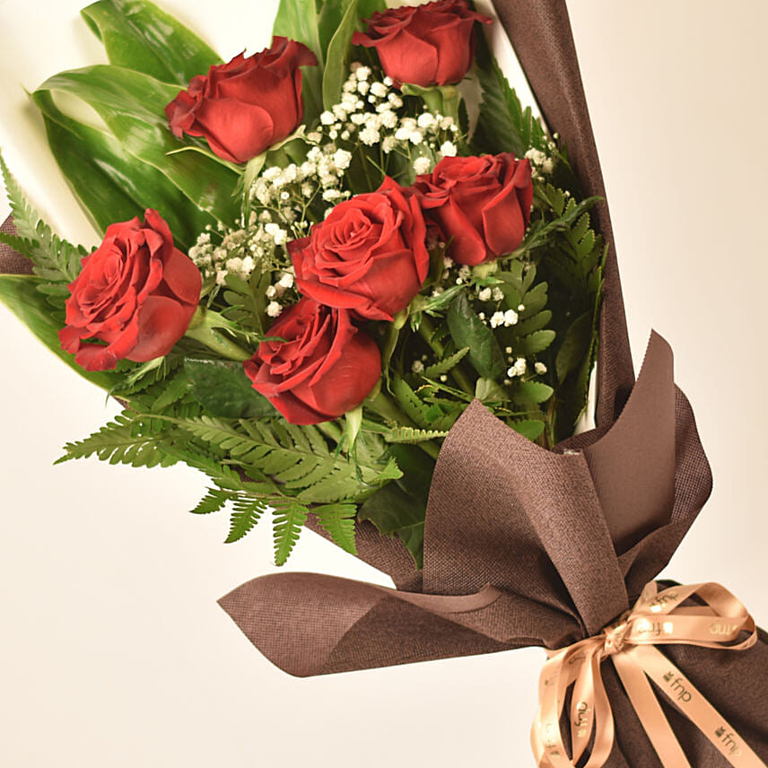 Romantic Red Roses Bouquet Delivery in Singapore - FNP SG