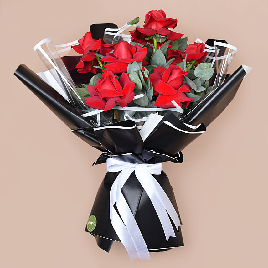 Red Rose Serenade Delivery in Singapore - FNP SG