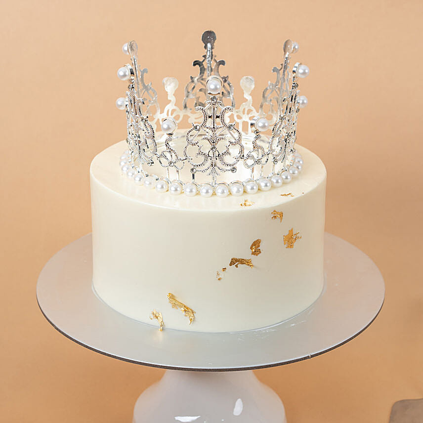 Minimalist Tiara Strawberry Cake 8 inch Delivery in Singapore - FNP SG