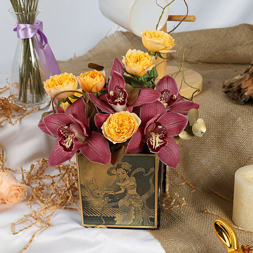 Mid Autumn Blessings Flowers with Moon Cakes Delivery in Singapore - FNP SG