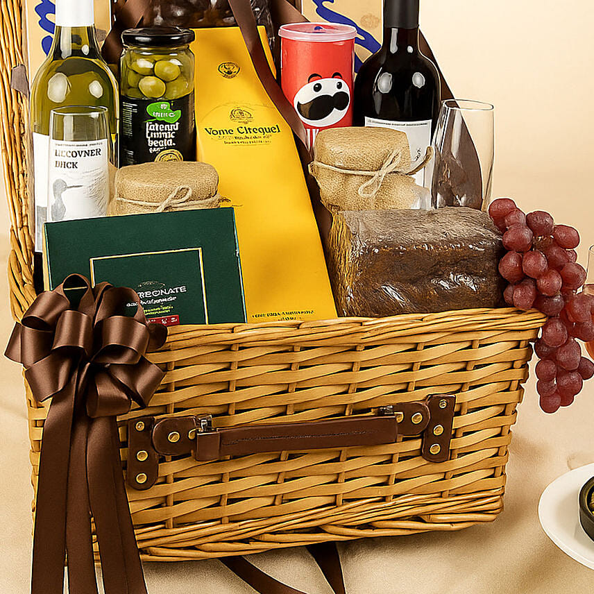 Premium Wine & Champagne Hamper Delivery in Singapore - FNP SG