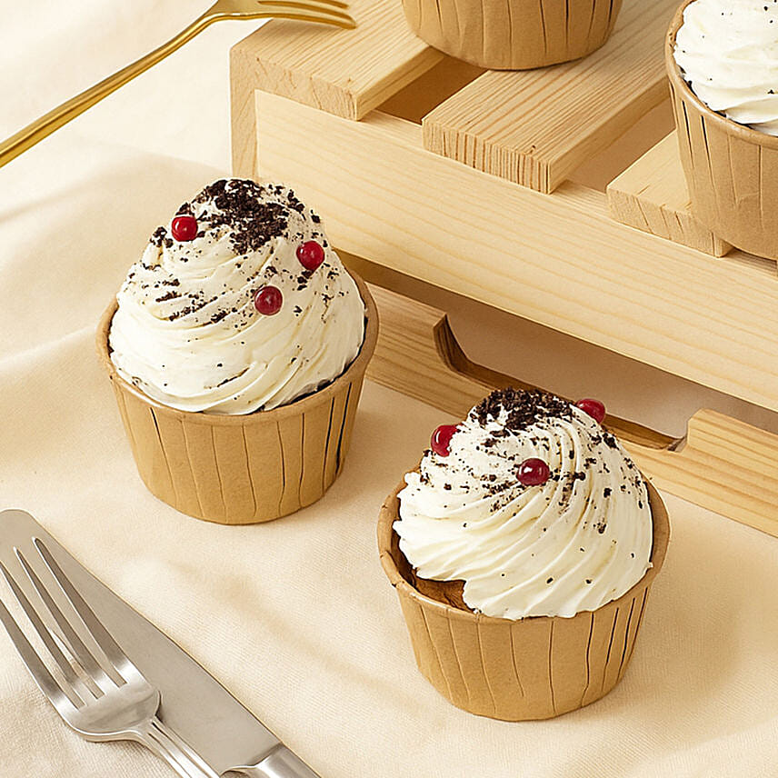 Vanilla Cupcakes 4 Pcs Delivery in Singapore - FNP SG