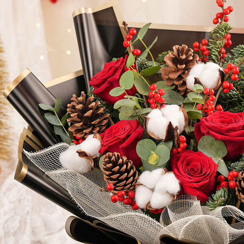 Merry Christmas Flowers Bliss Arrangement Delivery in Singapore - FNP SG