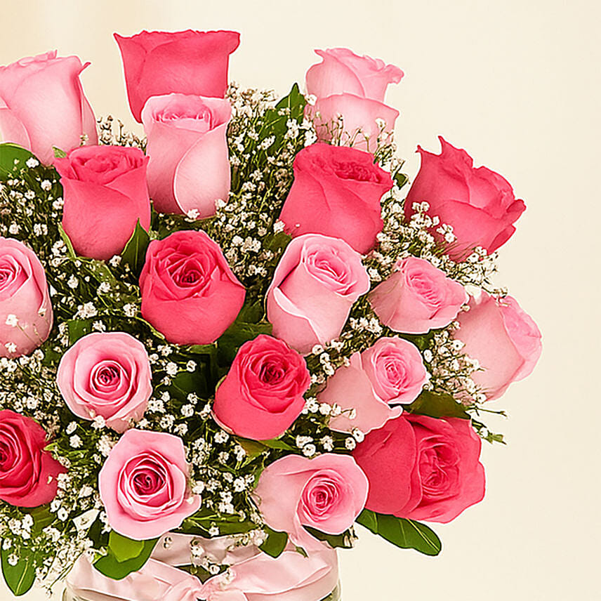 Beautiful Pink Roses Glass Vase Arrangement Delivery in Singapore - FNP SG