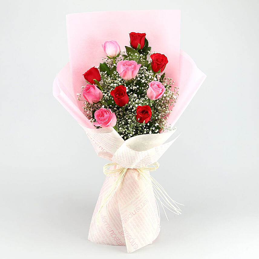 Sweet & Shy Roses Bouquet Delivery in Singapore - FNP SG