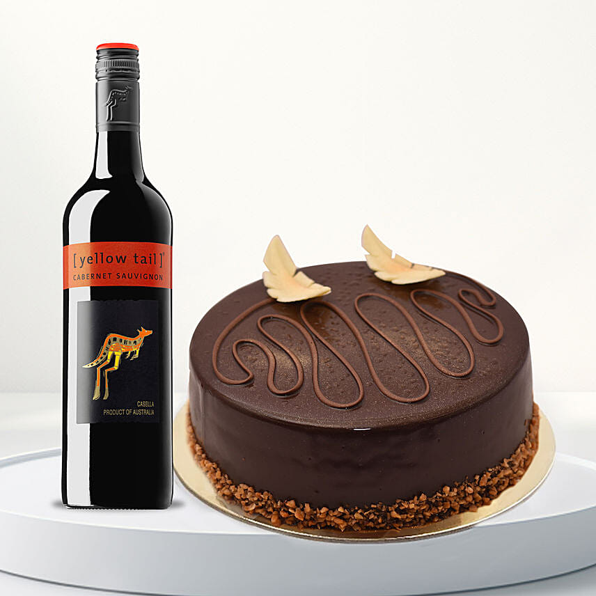 Best Chocolate Cake Delivery in Singapore - FNP SG