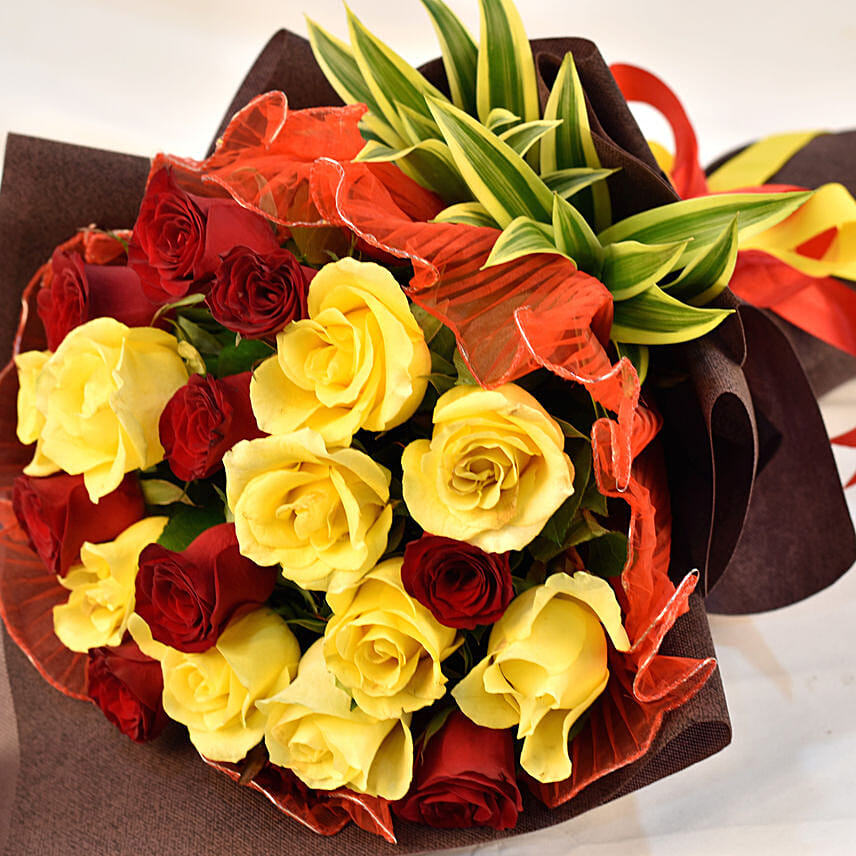 Mixed Color Roses Bouquet Delivery in Singapore - FNP SG