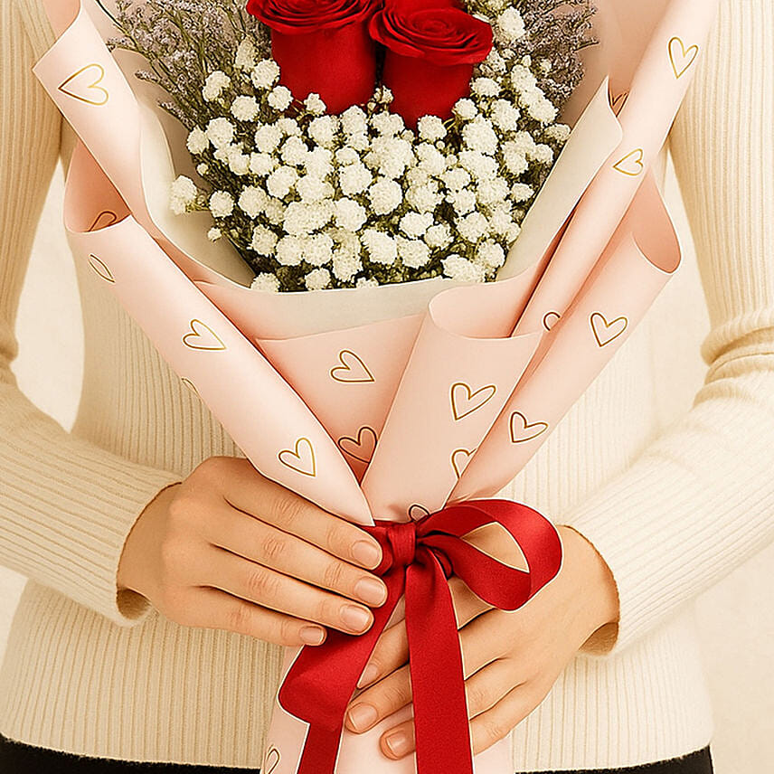 3 Red Roses Hand Bouquet Delivery in Singapore - FNP SG