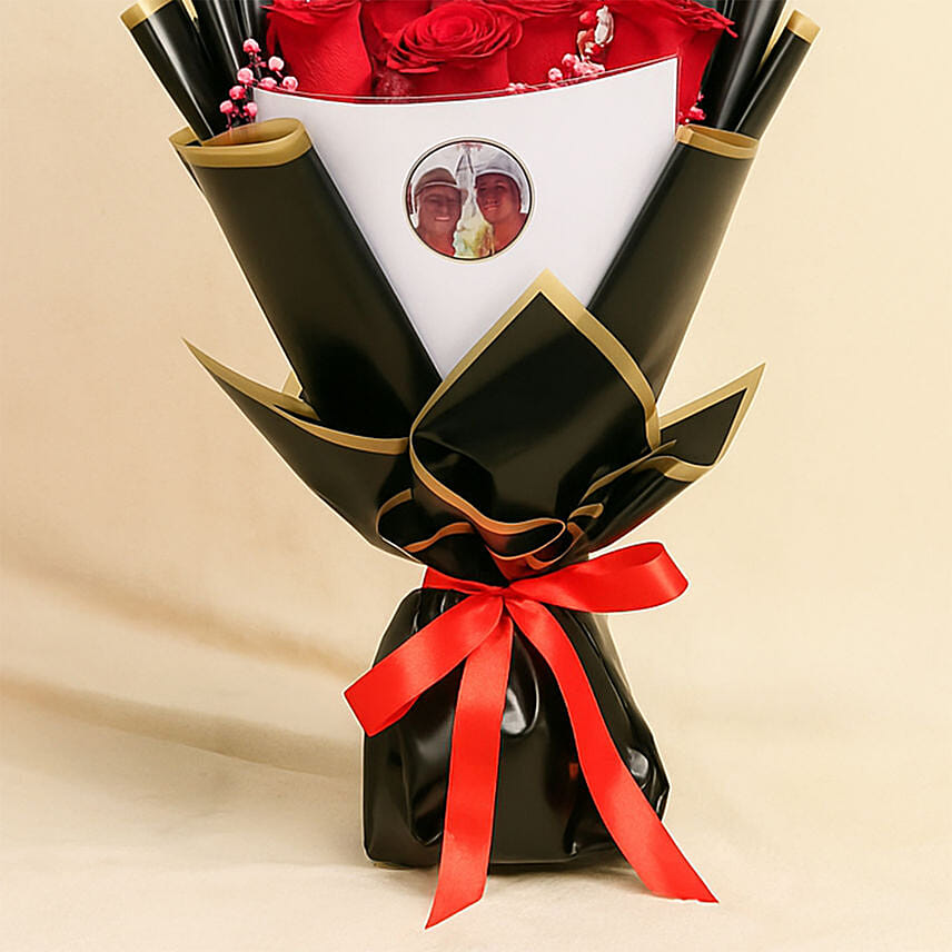 Anniversary Roses of Love Hand Bouquet Delivery in Singapore - FNP SG