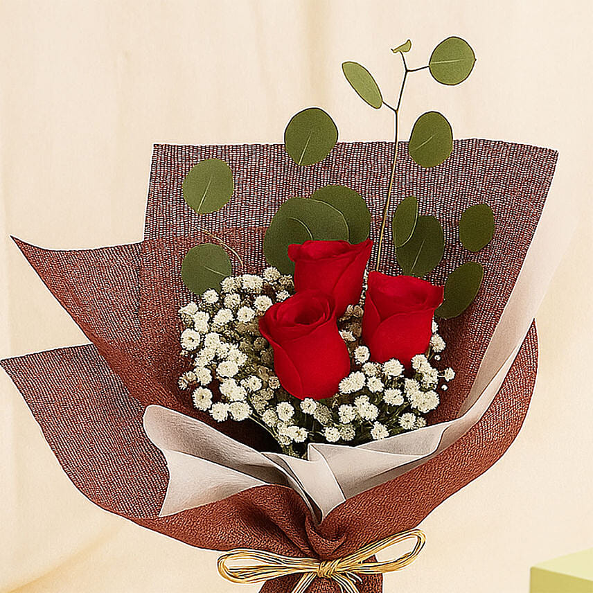 Darling Red Roses Delivery in Singapore - FNP SG