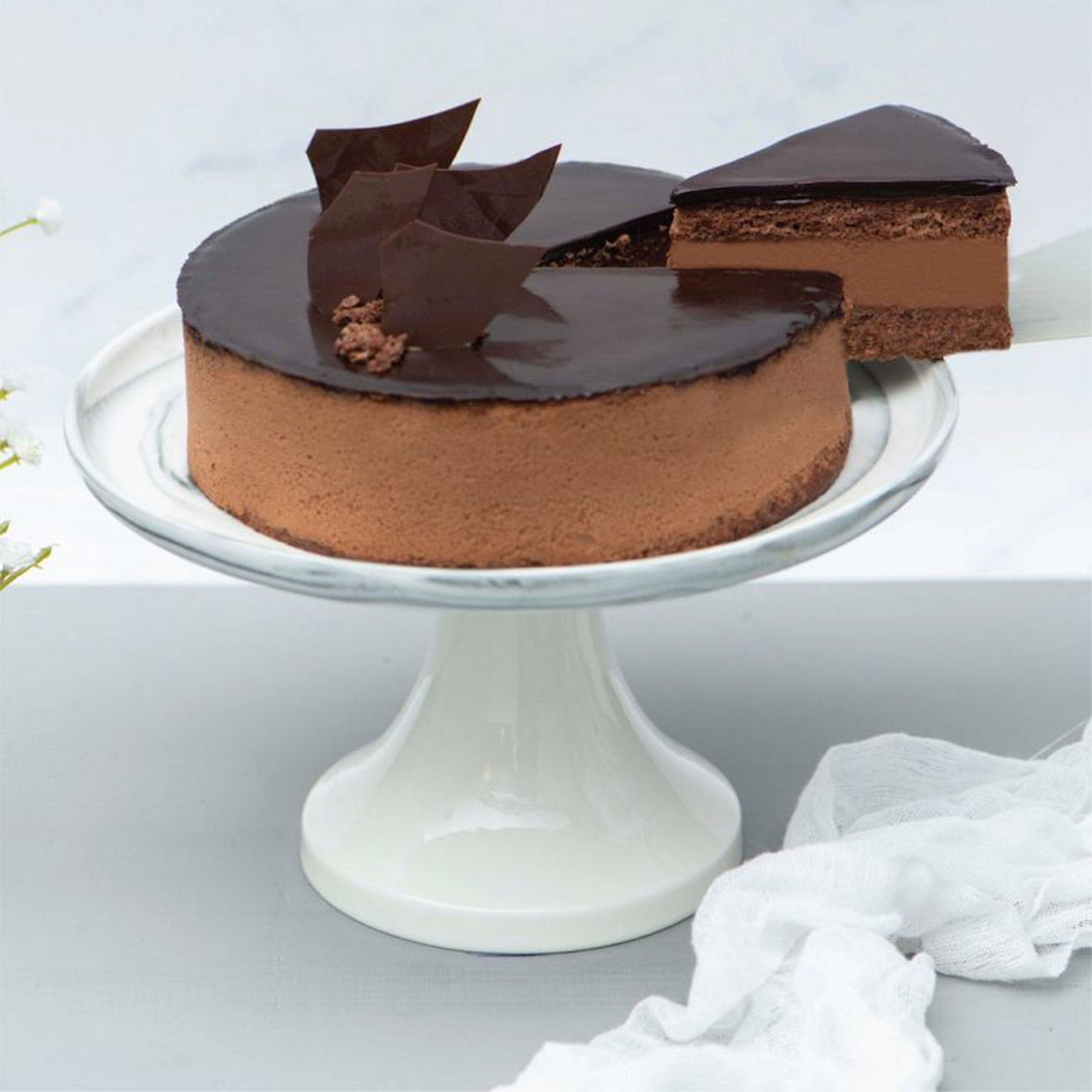 Irresistible Crusty Chocolate Cake Delivery in Singapore - FNP SG