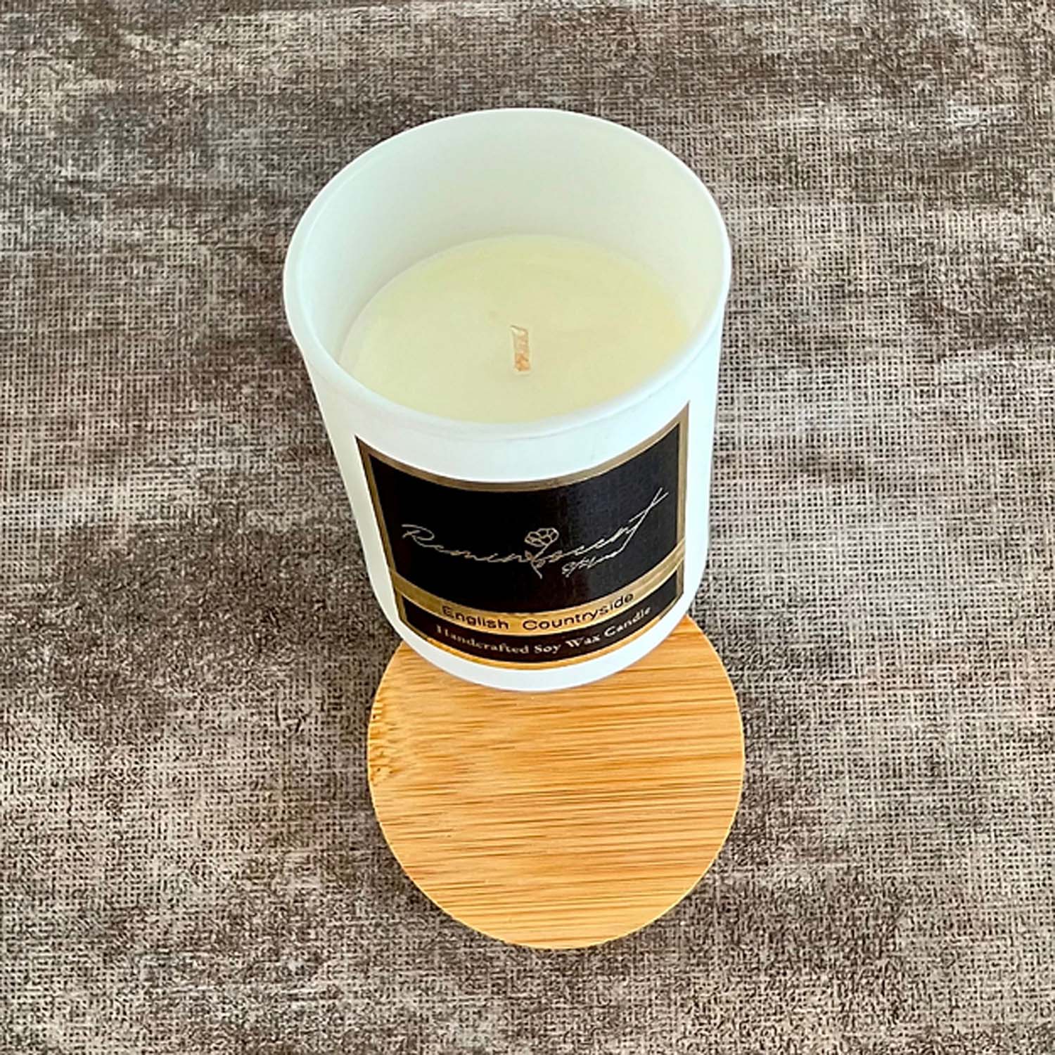 White Signature Candle & Diffuser Gift Box Delivery in Singapore - FNP SG