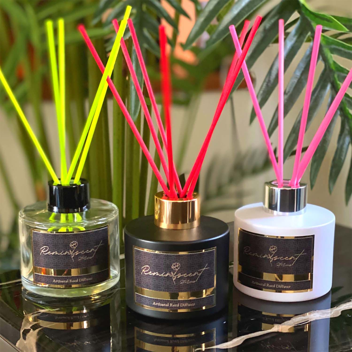 Black Signature Candle & Diffuser Gift Box Delivery in Singapore - FNP SG