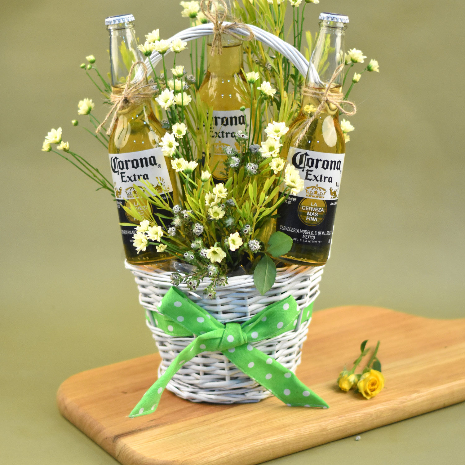 Yellow Pom & Beer Basket Delivery in Singapore - FNP SG