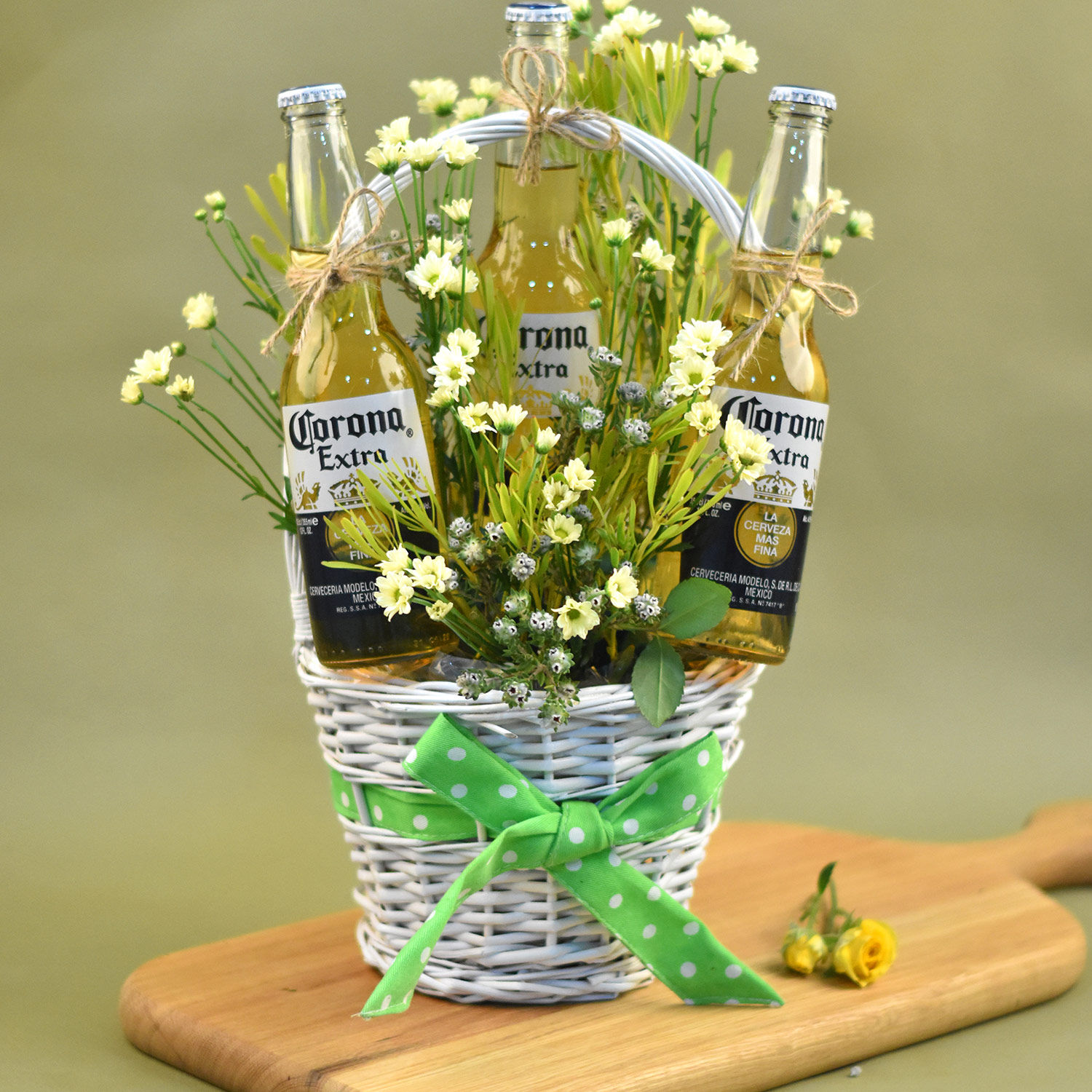 Yellow Pom & Beer Basket Delivery in Singapore - FNP SG