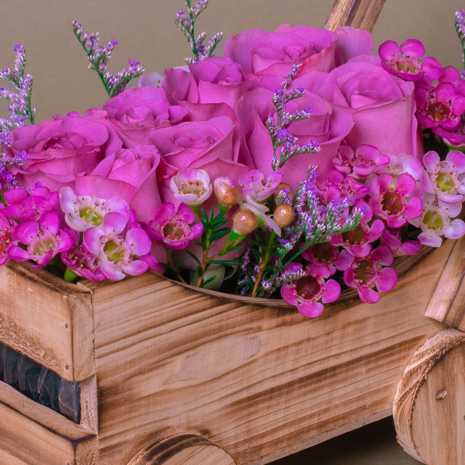 Purple Roses Arrangement In Cart Delivery in Singapore - FNP SG