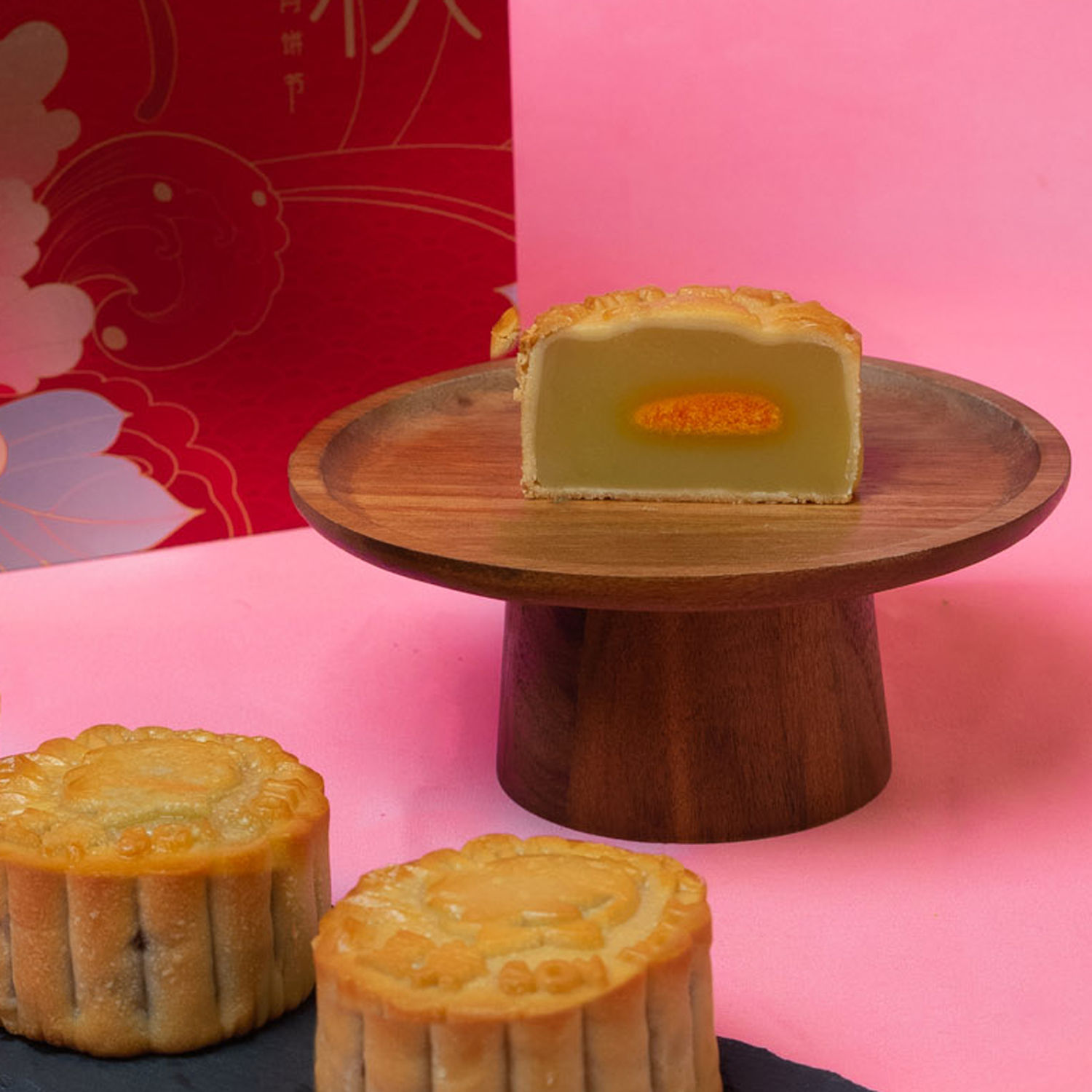 No Sugar Soy Yolk Mooncake Delivery in Singapore - FNP SG