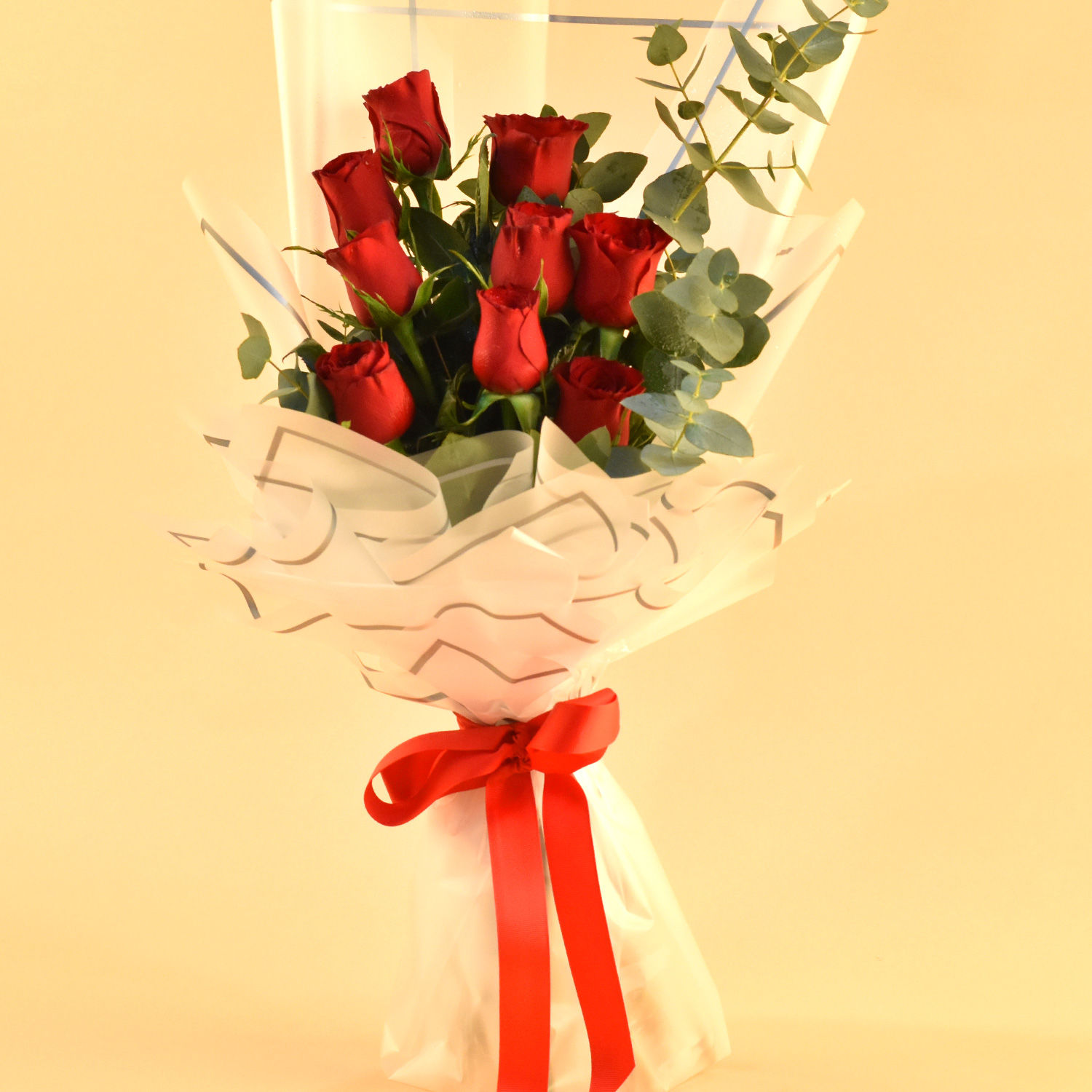 Hot Red Roses Bouquet Delivery in Singapore - FNP SG