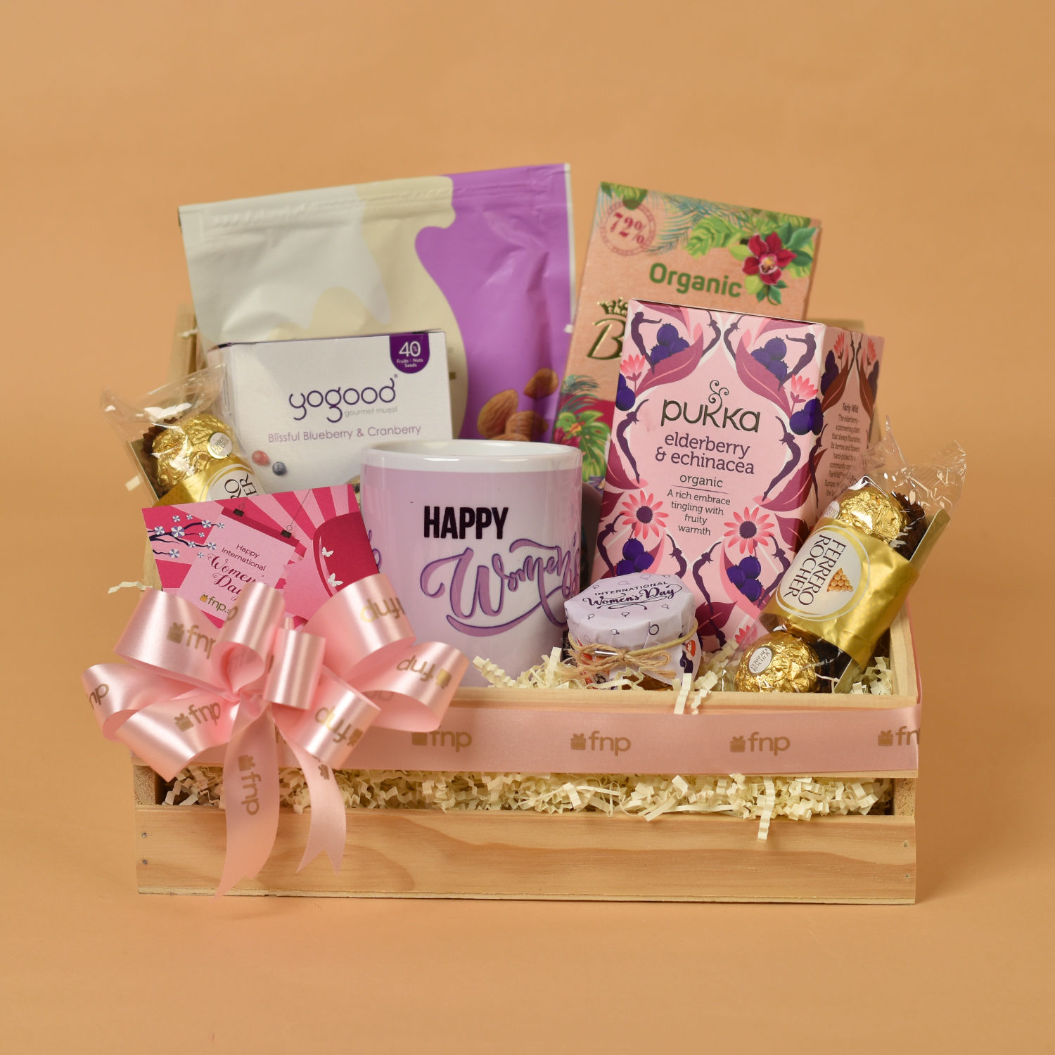 Perfect Gift Hamper for Women's Day Delivery in Singapore - FNP SG