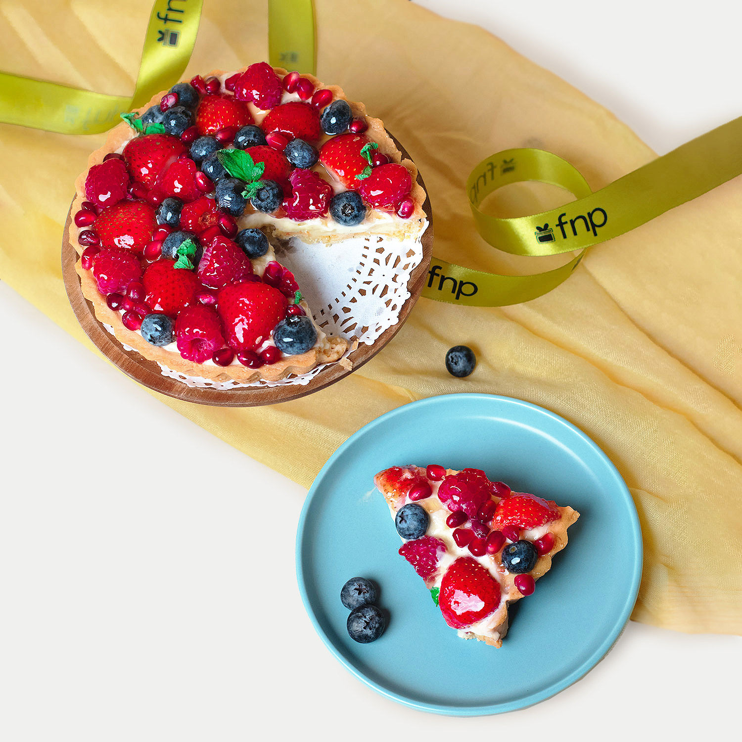 Delicious Berries Tart Cake Delivery in Singapore - FNP SG