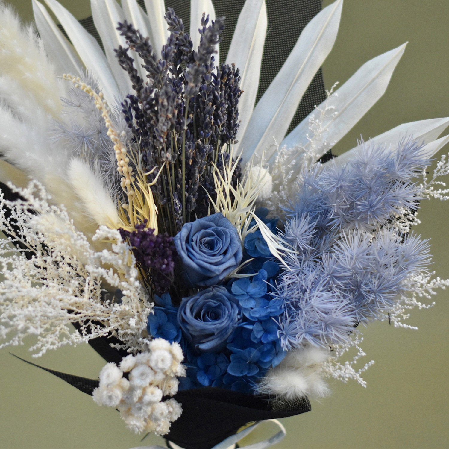 Victorian Era Floral Bouquet Delivery in Singapore - FNP SG