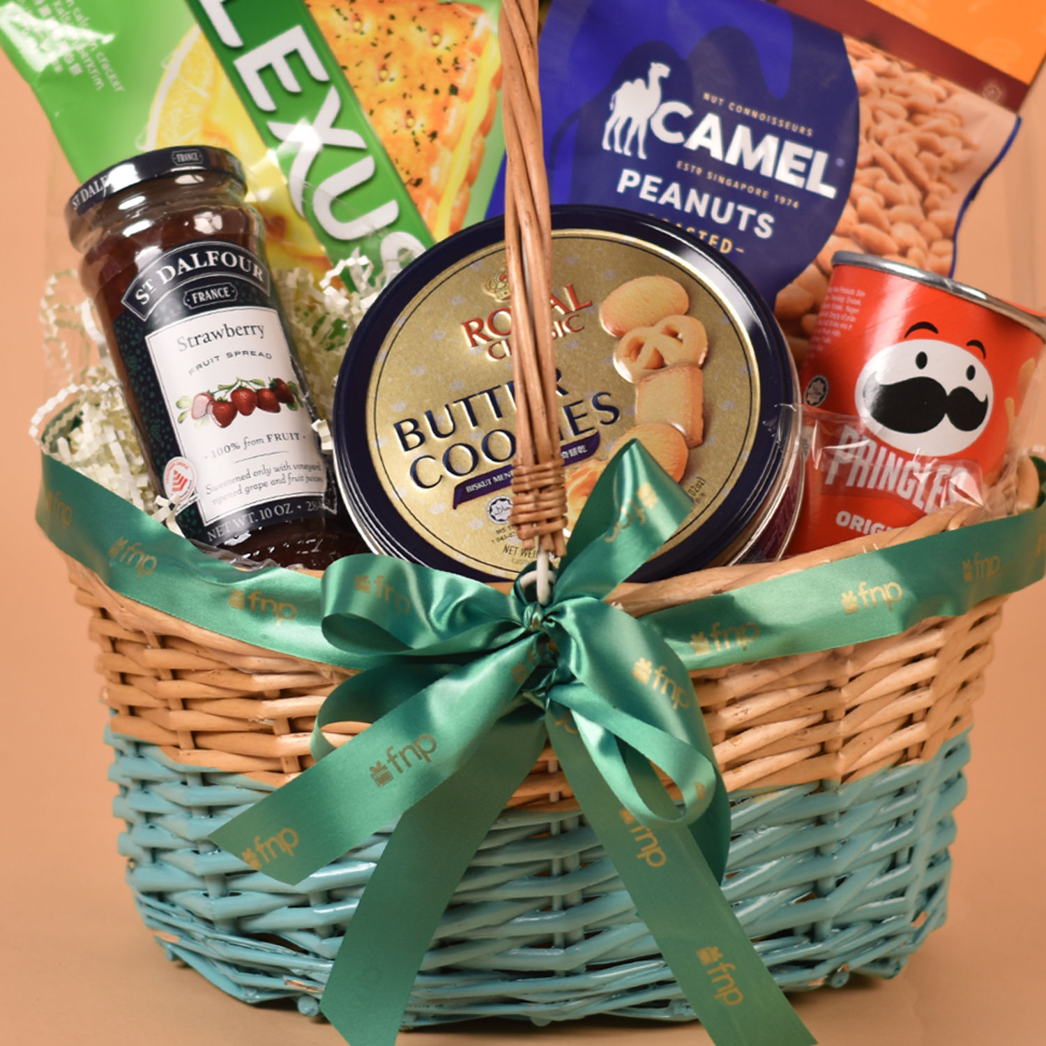 Hari Raya Assorted Treats Hamper Delivery in Singapore - FNP SG