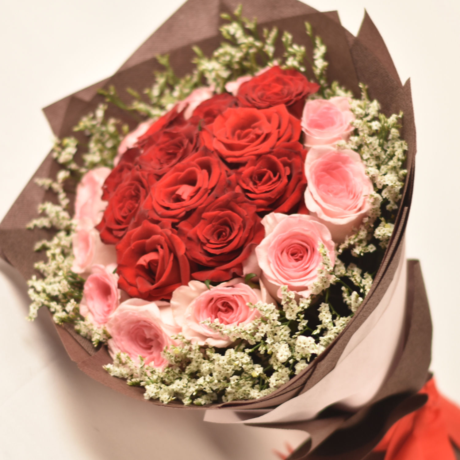 Beauty Red N Pink Roses Bouquet Delivery in Singapore - FNP SG