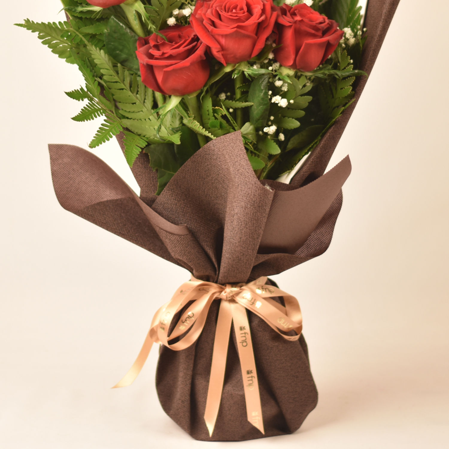 Romantic Red Roses Bouquet Delivery in Singapore - FNP SG