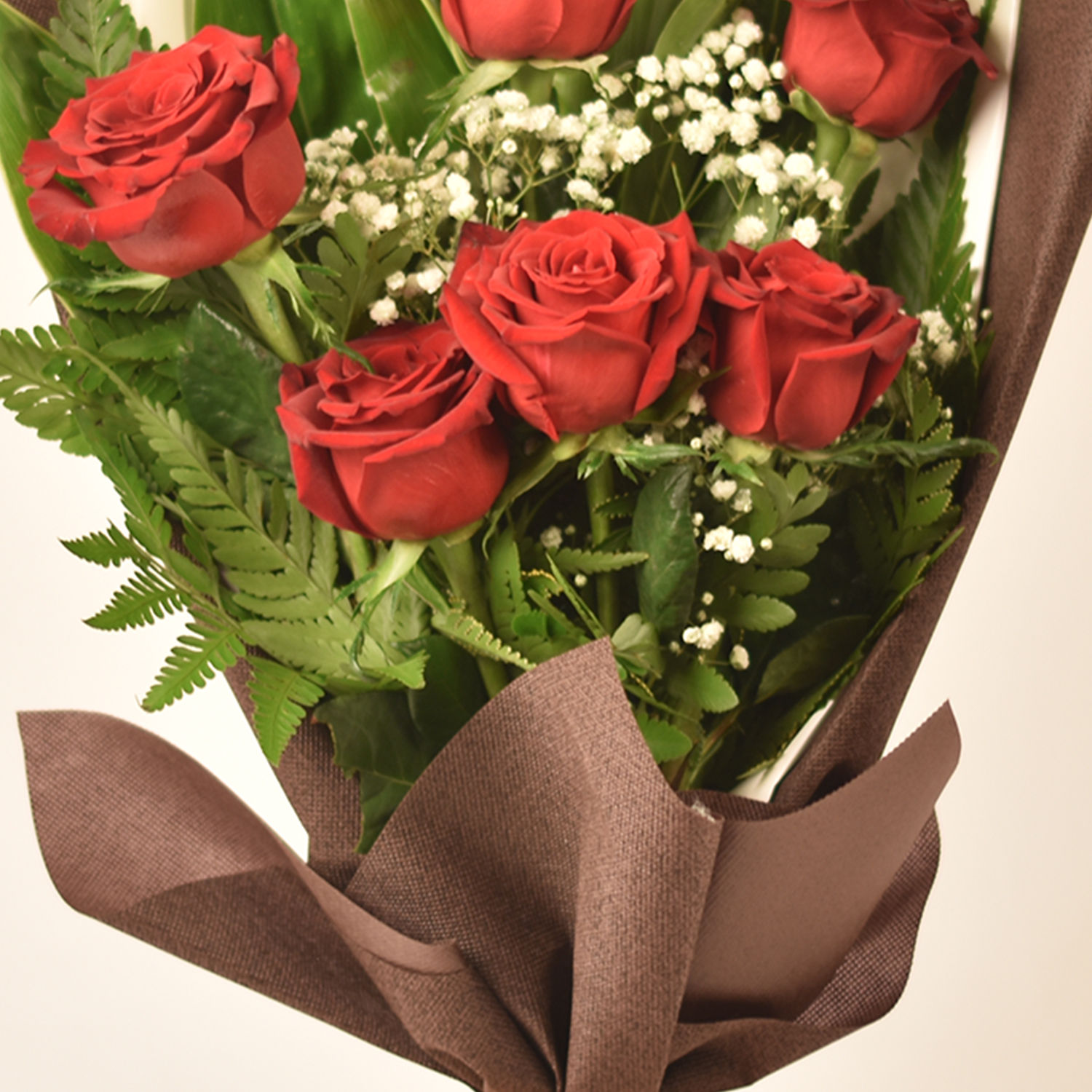 Romantic Red Roses Bouquet Delivery in Singapore - FNP SG