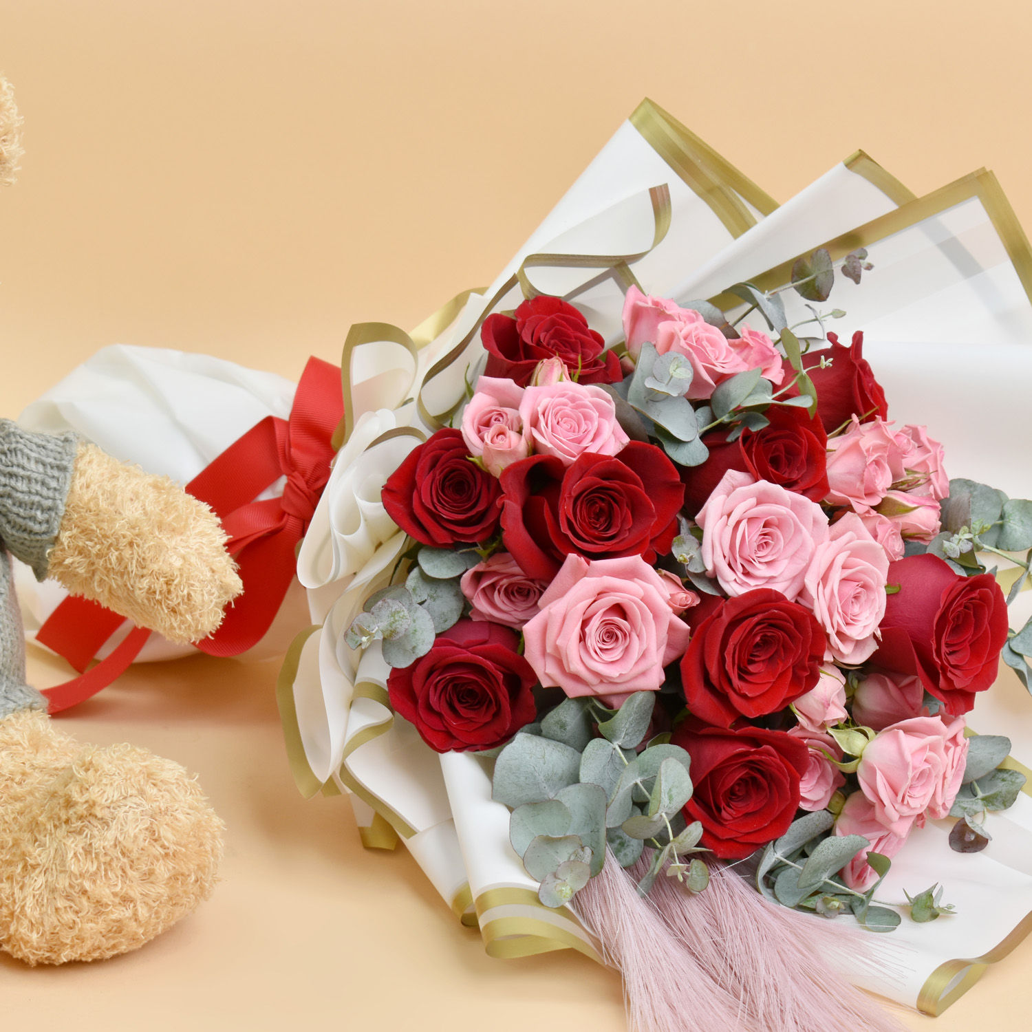 Red and Pink Roses Beauty Bouquet and Teddy Delivery in Singapore - FNP SG