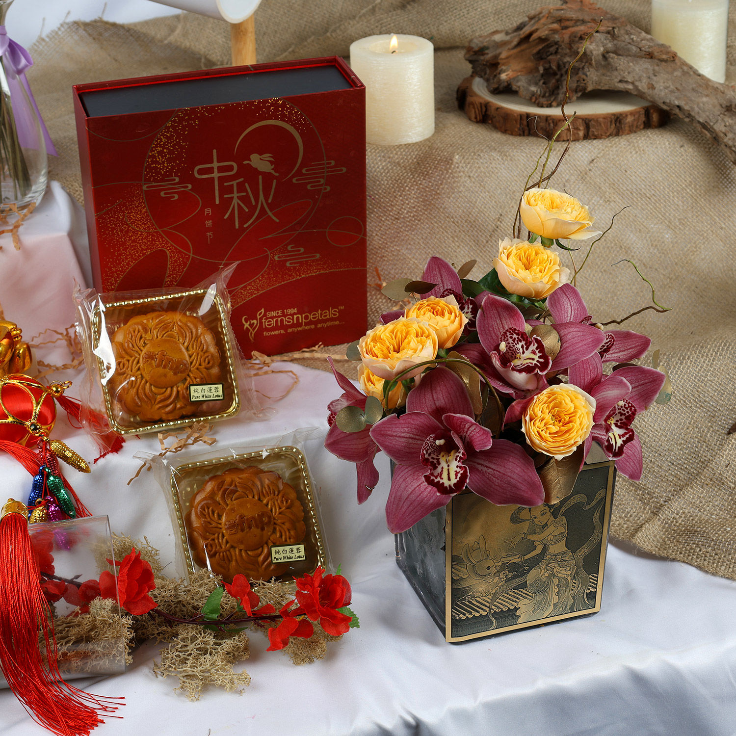 Mid Autumn Blessings Flowers with Moon Cakes Delivery in Singapore - FNP SG