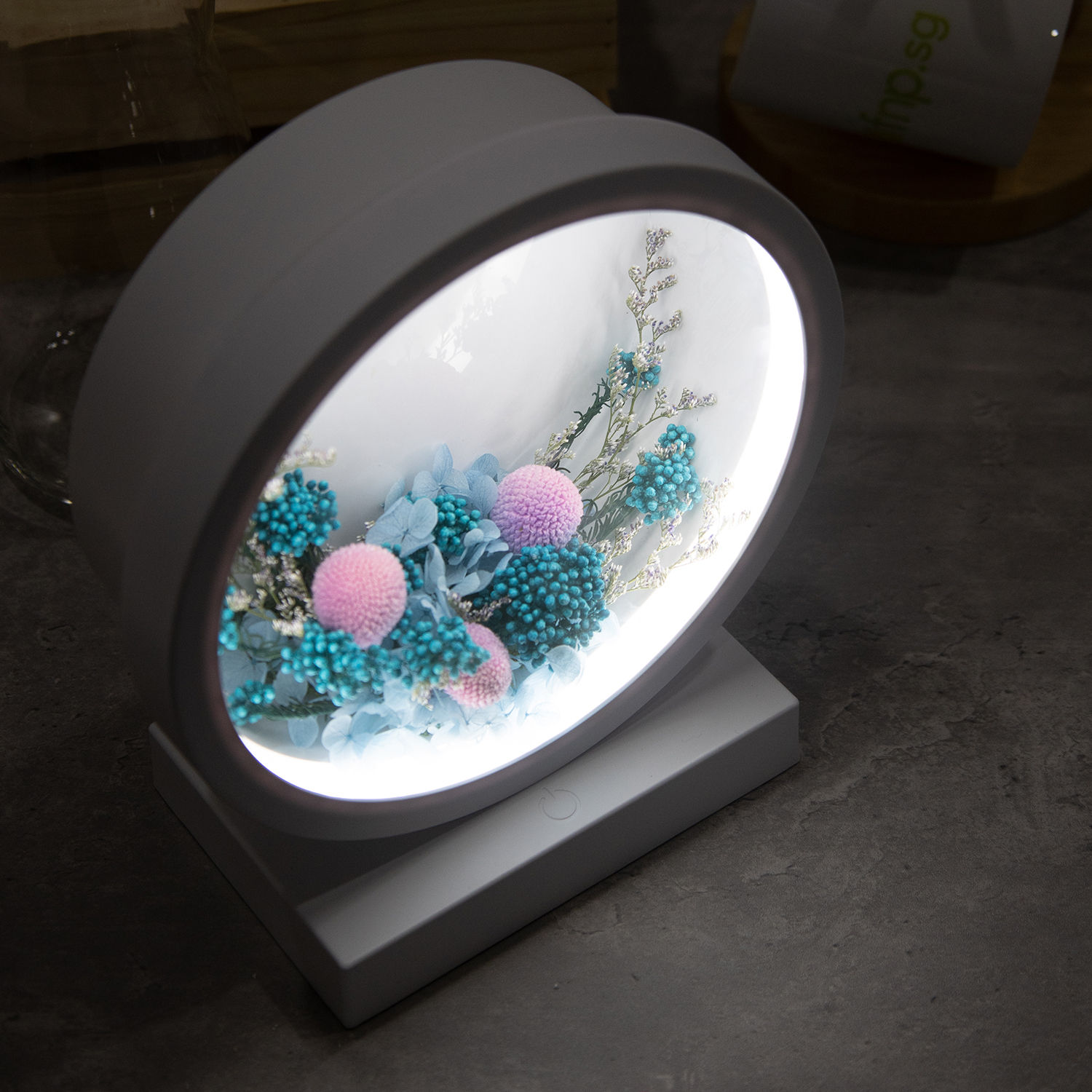 Forever Shine Preserved Flowers Delivery in Singapore - FNP SG