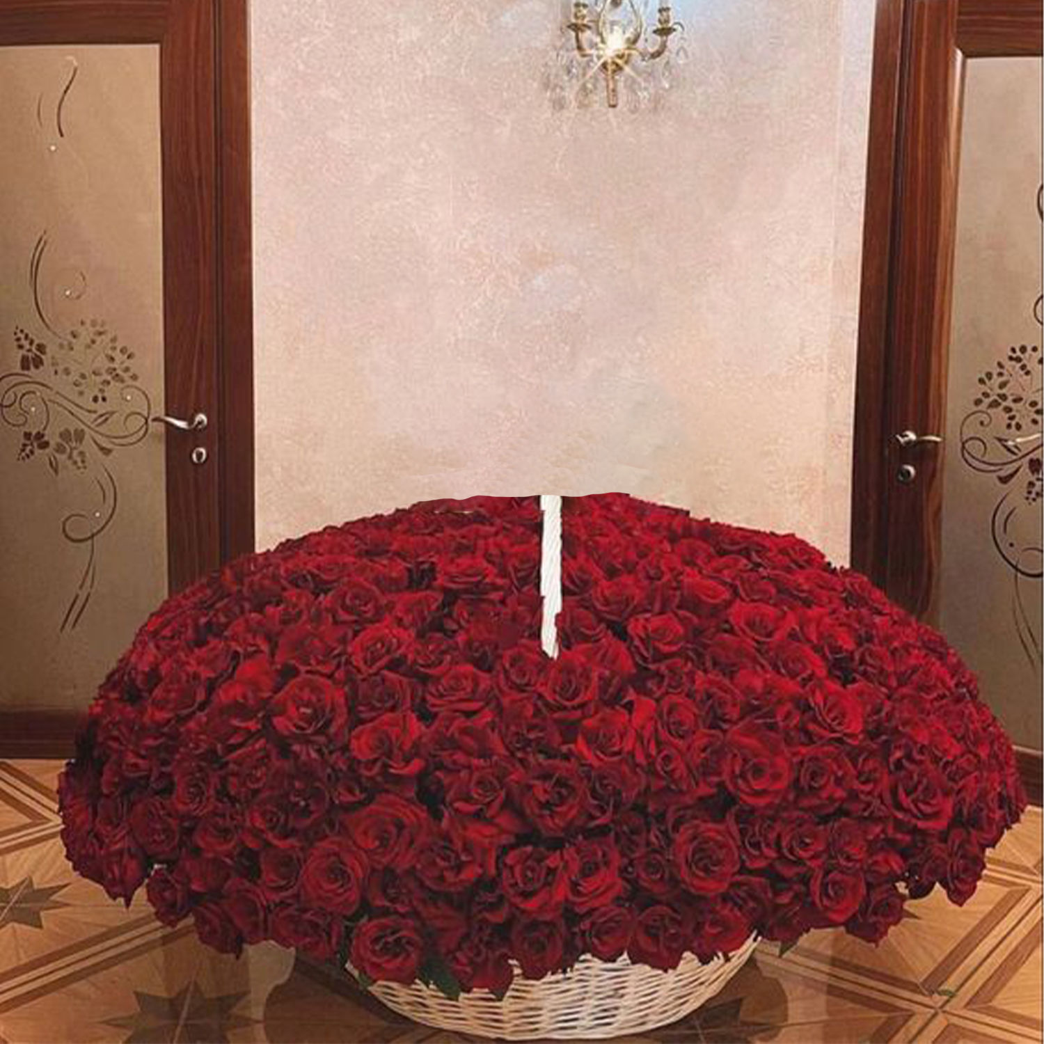 800 Red Roses Basket Arrangement Delivery in Singapore - FNP SG