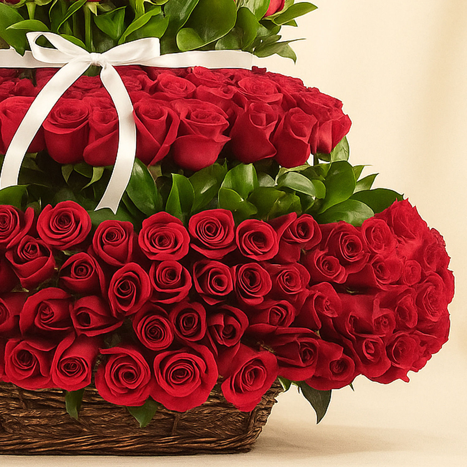 Basket of 400 Roses Glory Delivery in Singapore - FNP SG