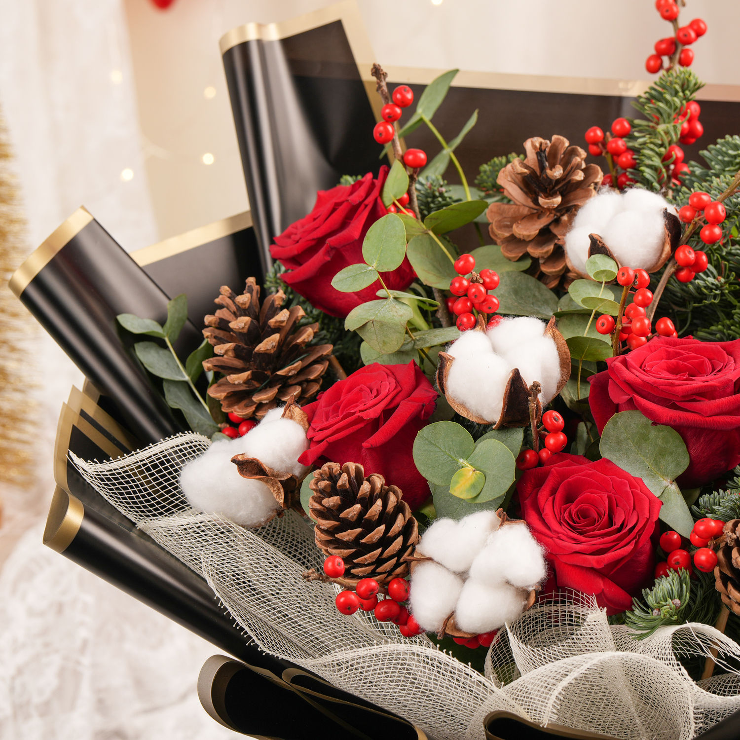 Merry Christmas Flowers Bliss Arrangement Delivery in Singapore - FNP SG