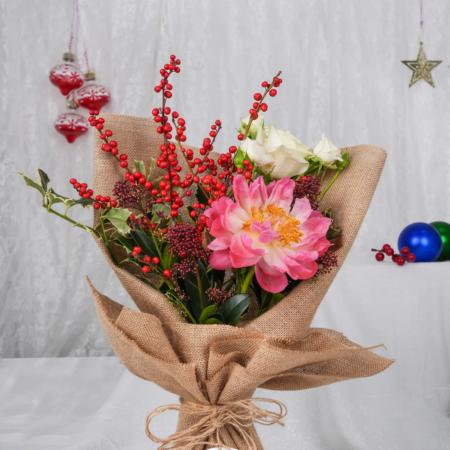 December Birthday Flower Bouquet Delivery in Singapore - FNP SG