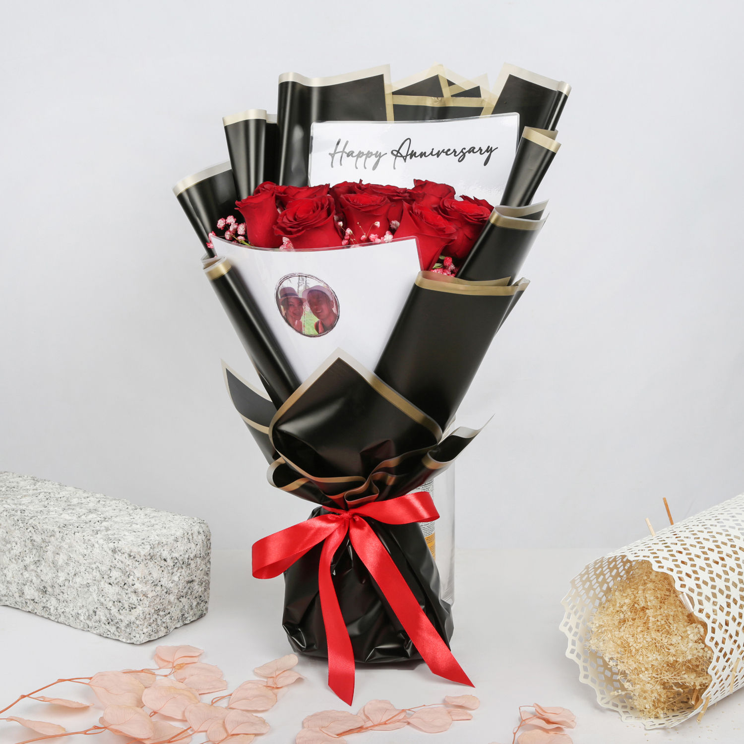 Anniversary Roses of Love Hand Bouquet Delivery in Singapore - FNP SG