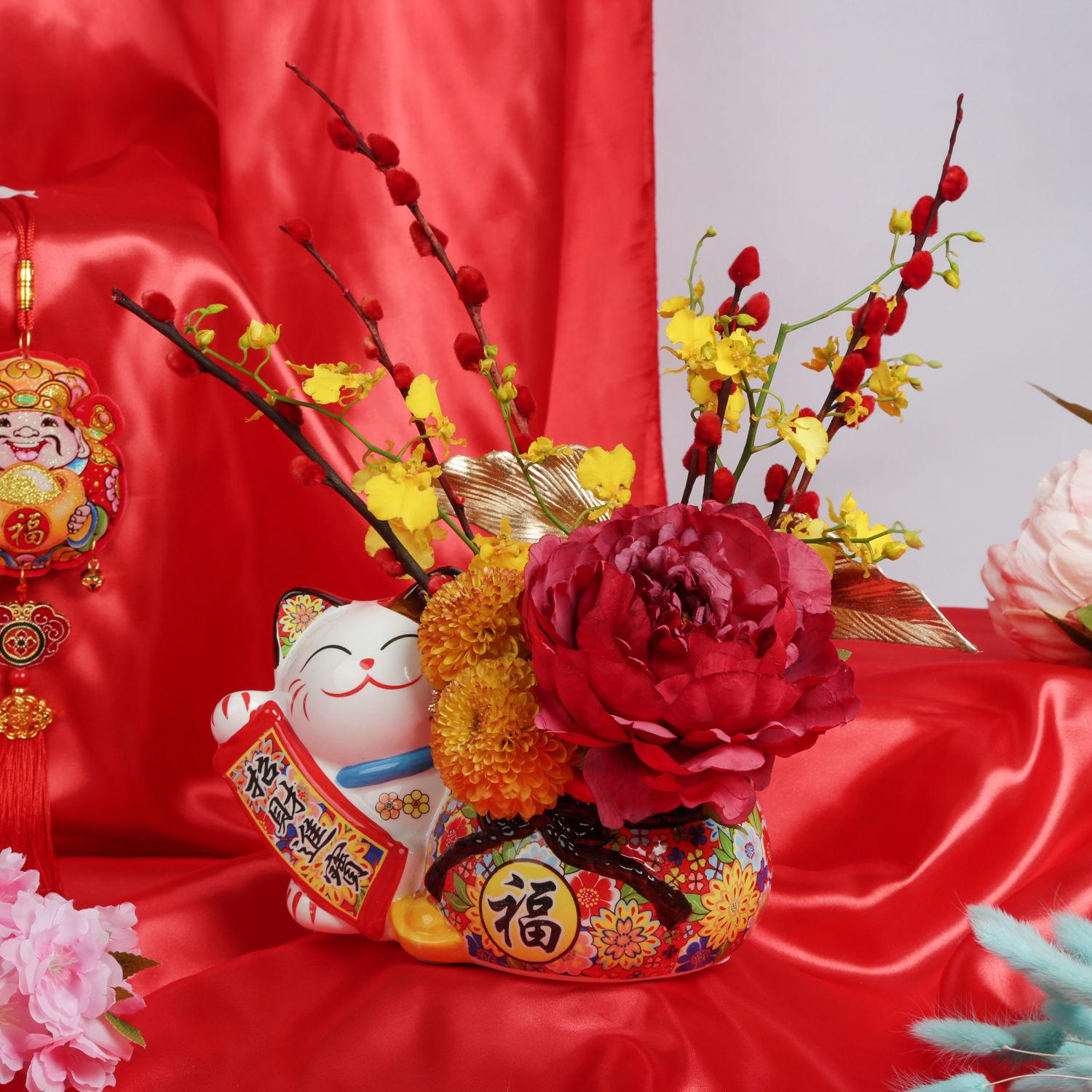 Fortune Cat Arrangement Delivery in Singapore - FNP SG