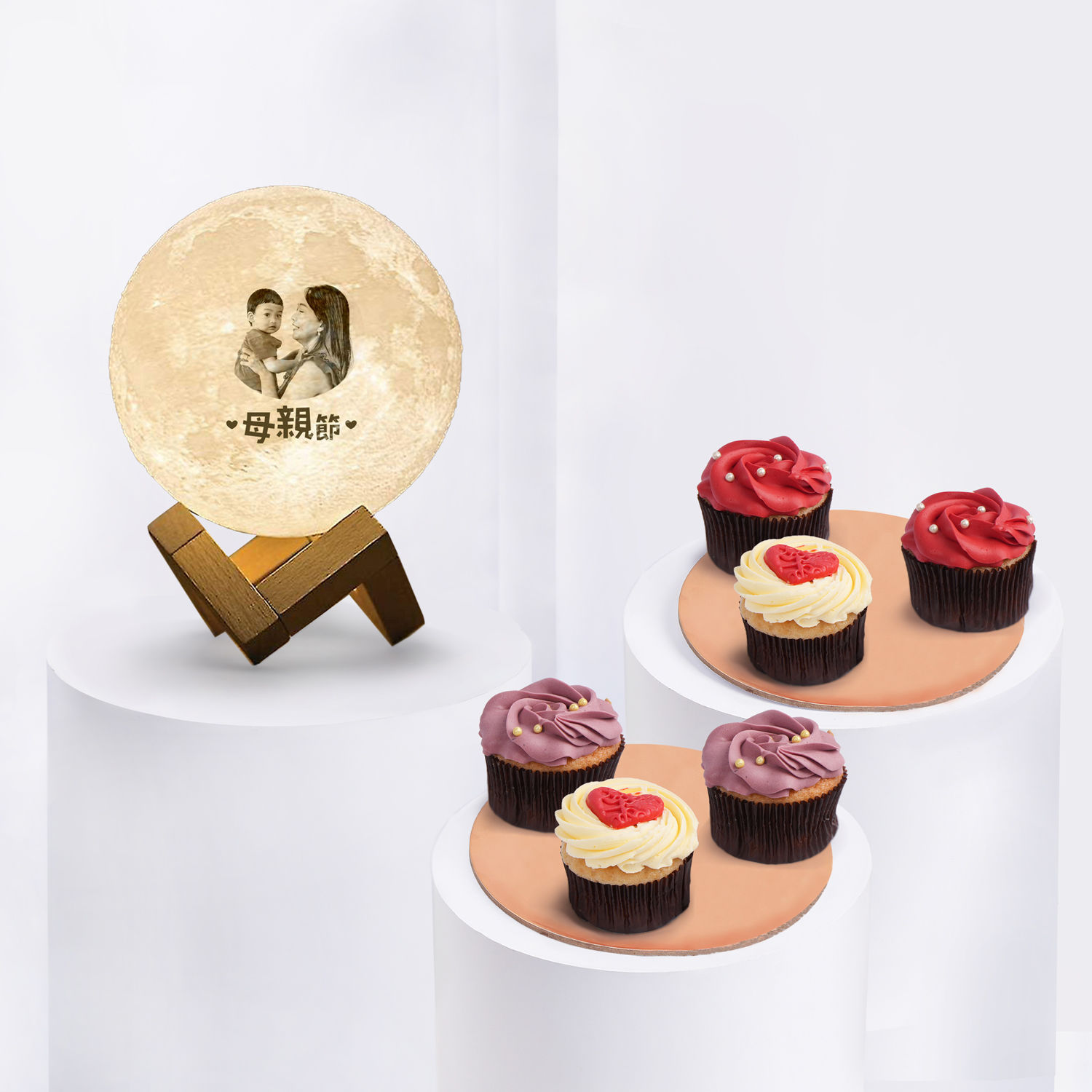 Best Mom Engraved Moon Lamp with Cupcakes Delivery in Singapore - FNP SG
