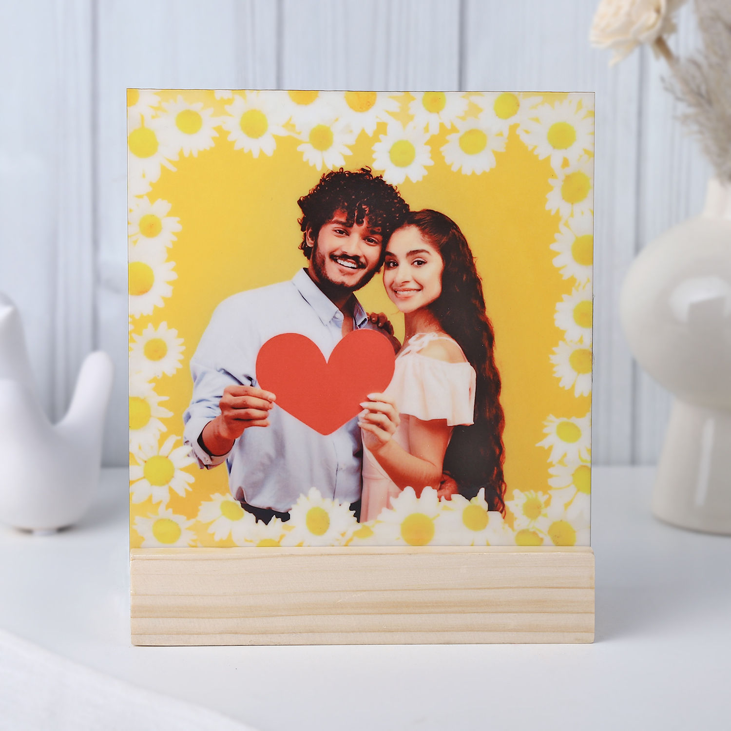 Timeless Treasure Personalised Photo Frame Delivery in Singapore - FNP SG