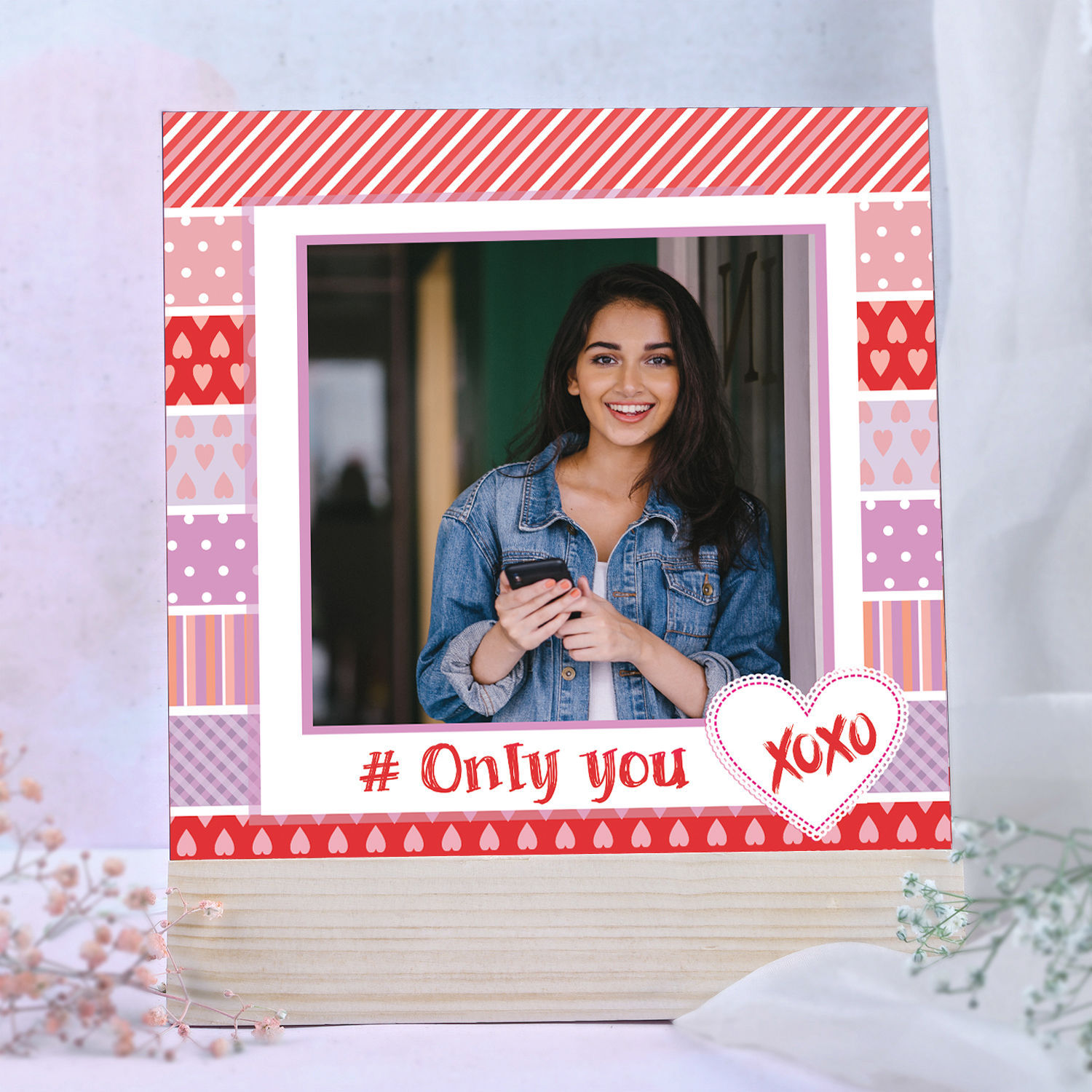 Eternal Bond Photo Frame Delivery in Singapore - FNP SG