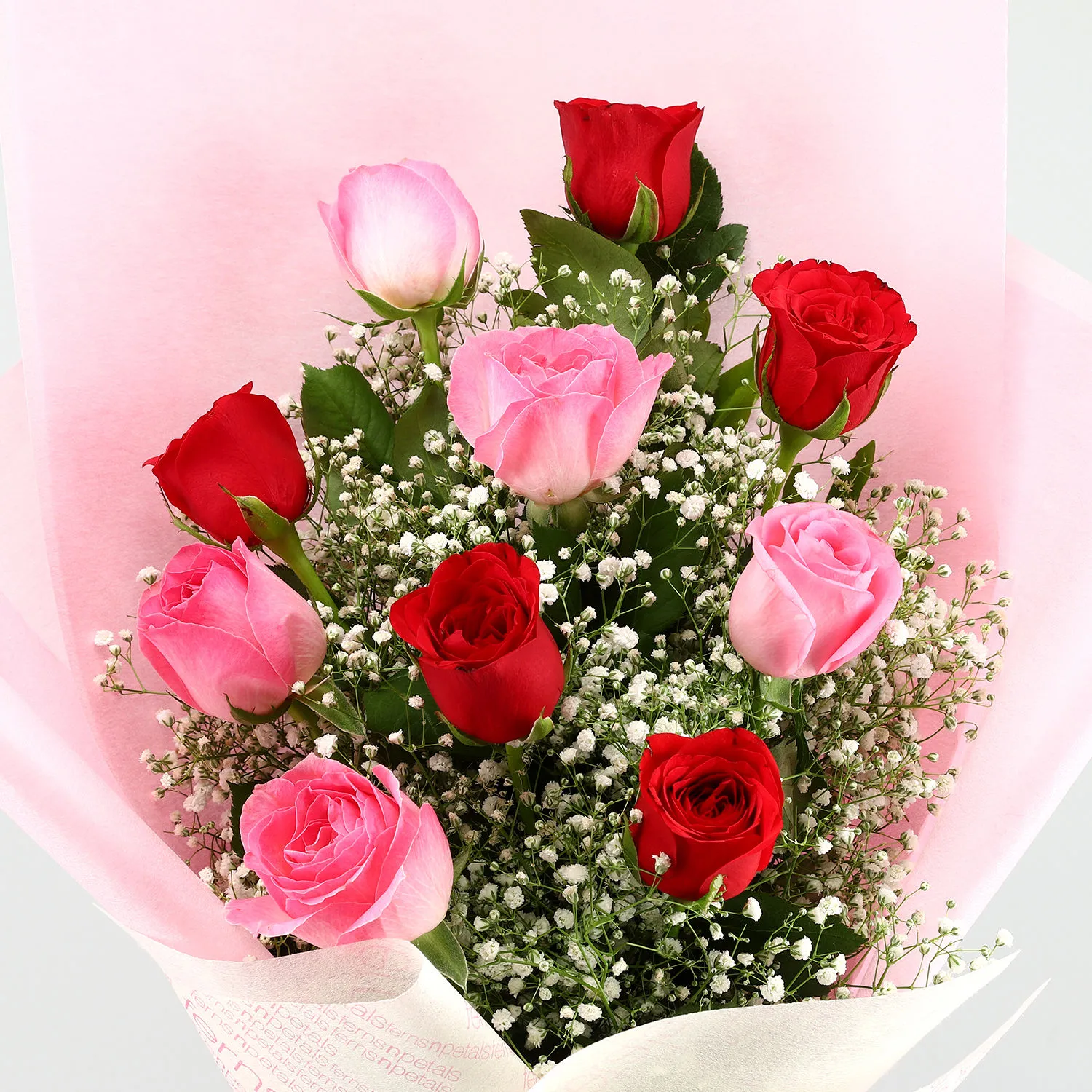 Sweet & Shy Roses Bouquet Delivery in Singapore - FNP SG
