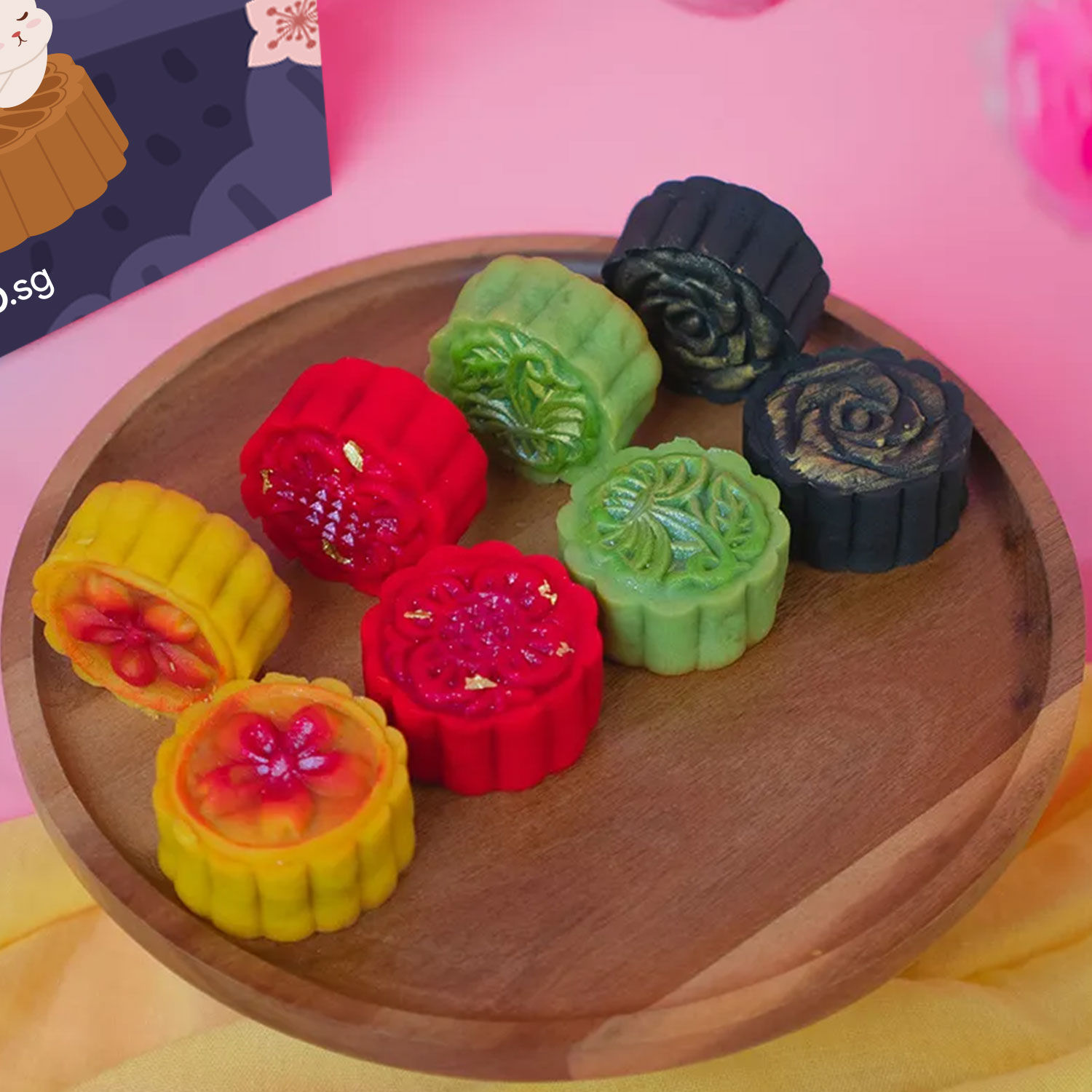 Assorted Mooncakes 8 Pcs in Box Delivery in Singapore - FNP SG