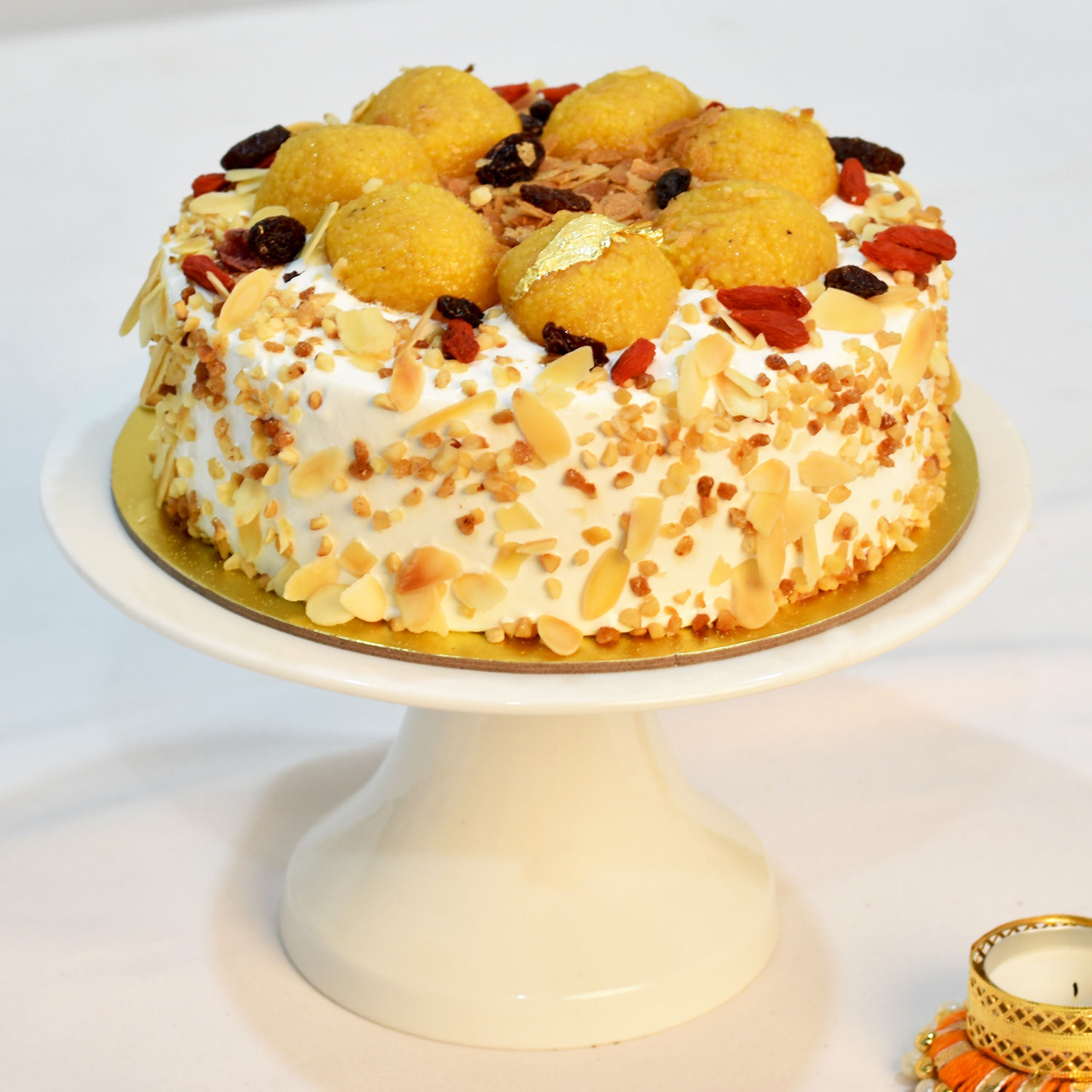 Motichoor Laddoo Cake for Deepavali Delivery in Singapore - FNP SG