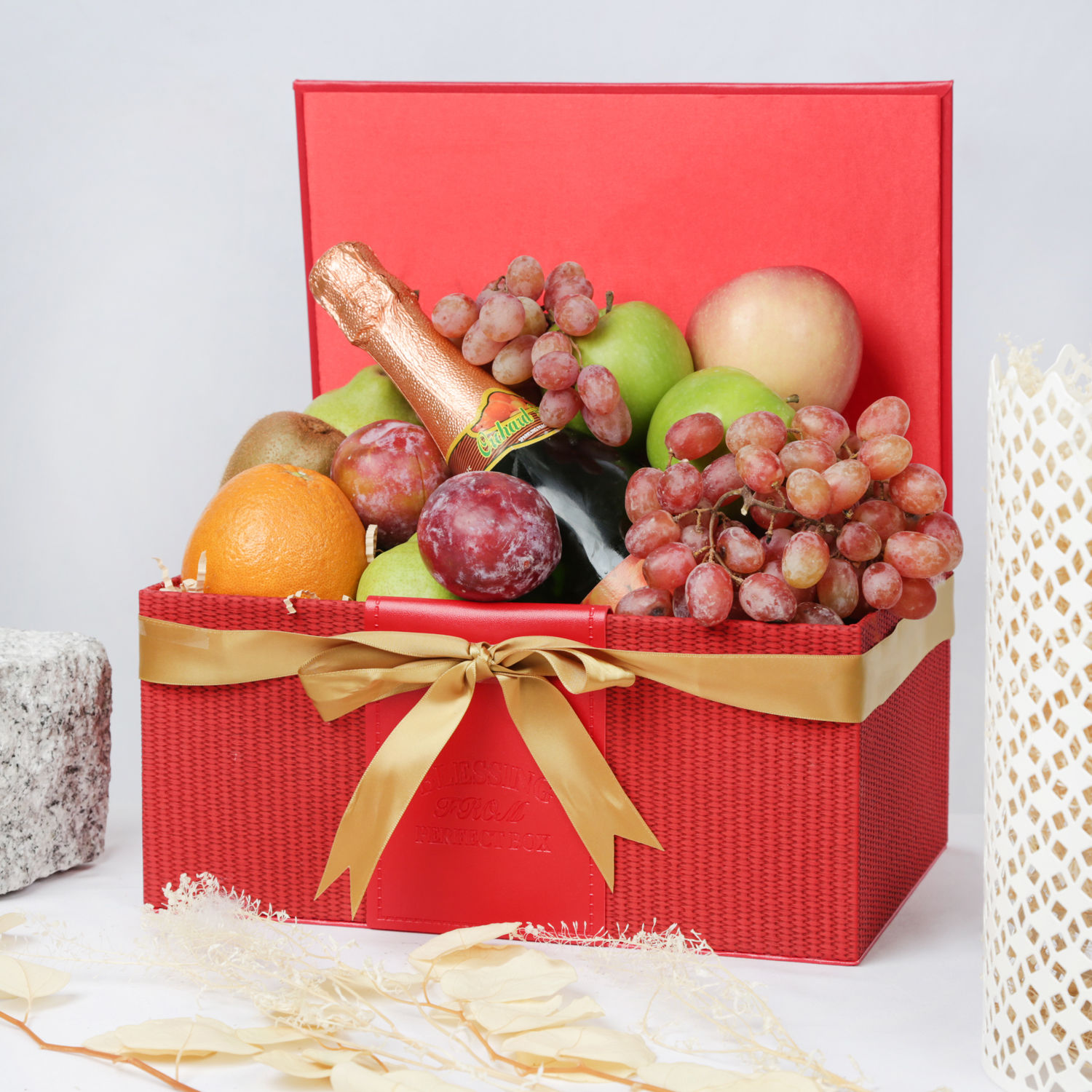 Fruity Treat and Juice Box Delivery in Singapore - FNP SG